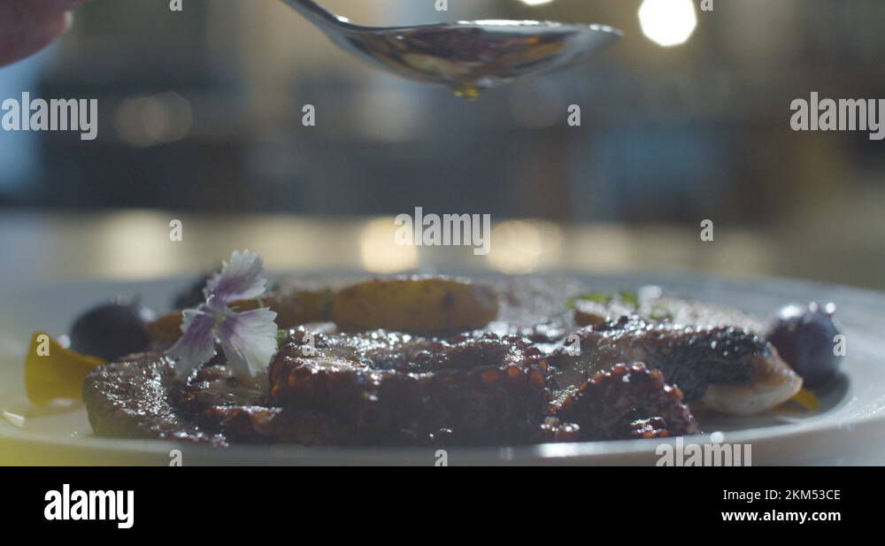 Cooking oil spill Stock Videos & Footage - HD and 4K Video Clips - Alamy