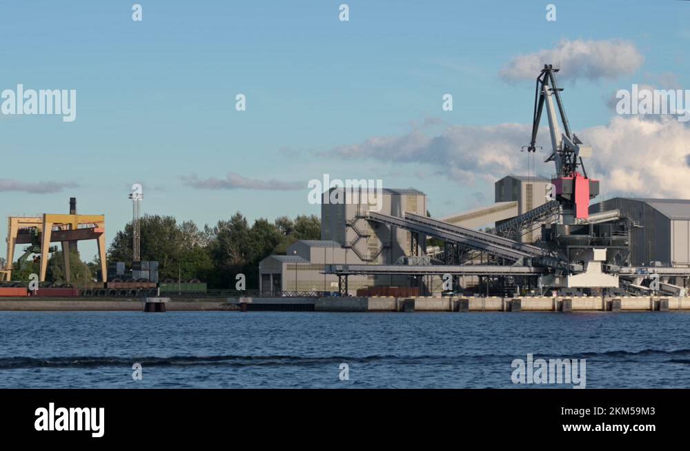 Port terminal equipment Stock Videos & Footage - HD and 4K Video Clips ...