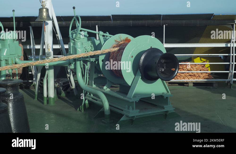 Dock winch Stock Videos & Footage - HD and 4K Video Clips - Alamy