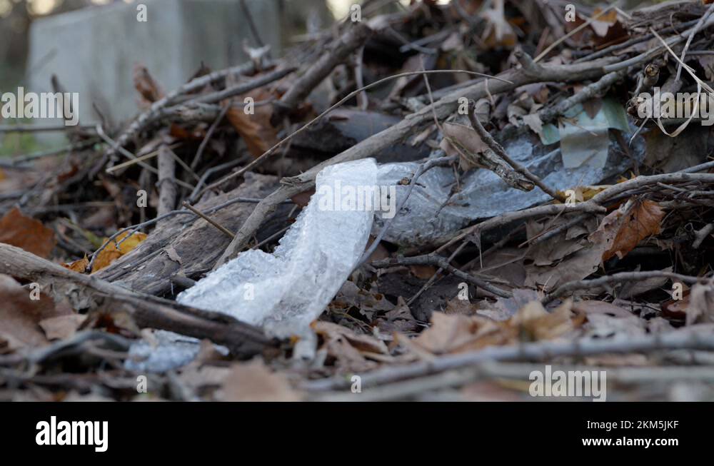 Trapped bubble Stock Videos & Footage - HD and 4K Video Clips - Alamy