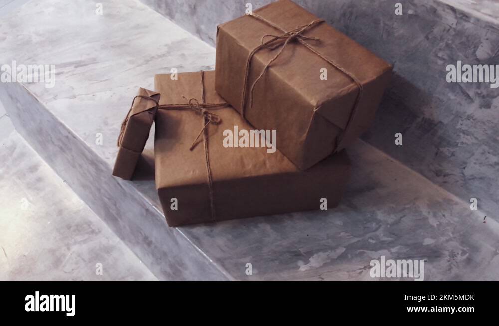 Packaged service Stock Videos & Footage - HD and 4K Video Clips - Alamy