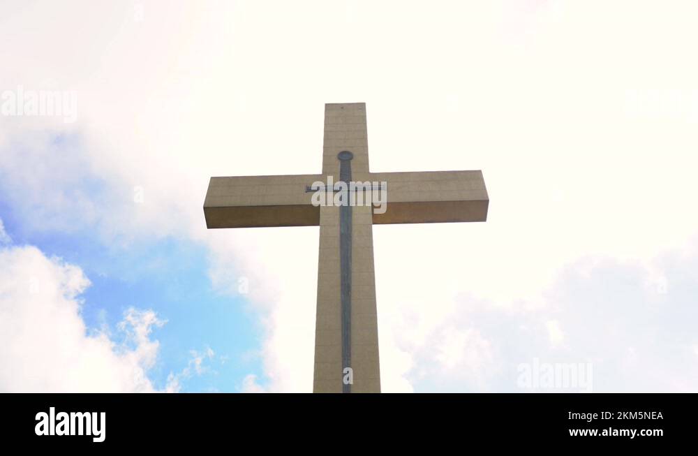 The Mount Macedon Memorial Cross is a heritage-listed war memorial at ...