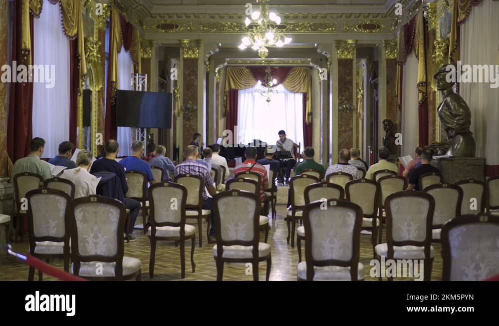 Opera choir Stock Videos & Footage - HD and 4K Video Clips - Alamy