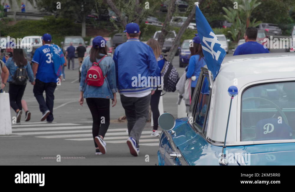 Dodgers stadium fans Stock Videos & Footage - HD and 4K Video Clips - Alamy