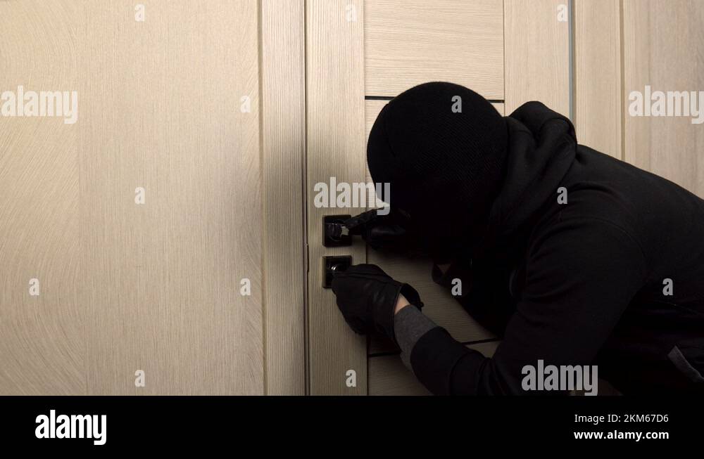 Rob lock Stock Videos & Footage - HD and 4K Video Clips - Alamy