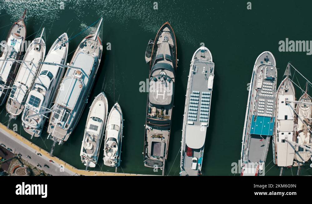 Yacht top view Stock Videos & Footage - HD and 4K Video Clips - Alamy