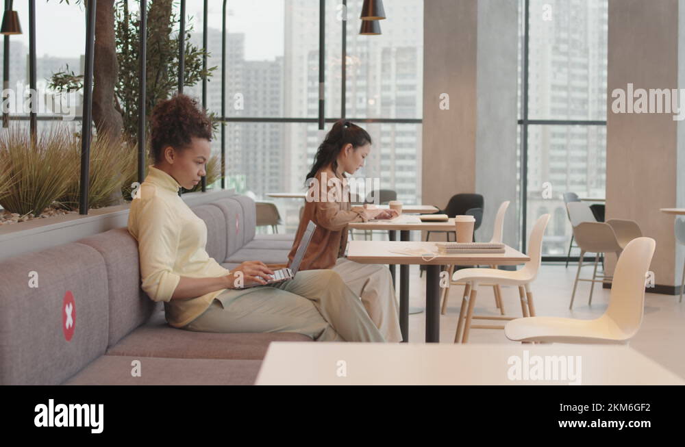 Safe distance cafe Stock Videos & Footage - HD and 4K Video Clips - Alamy