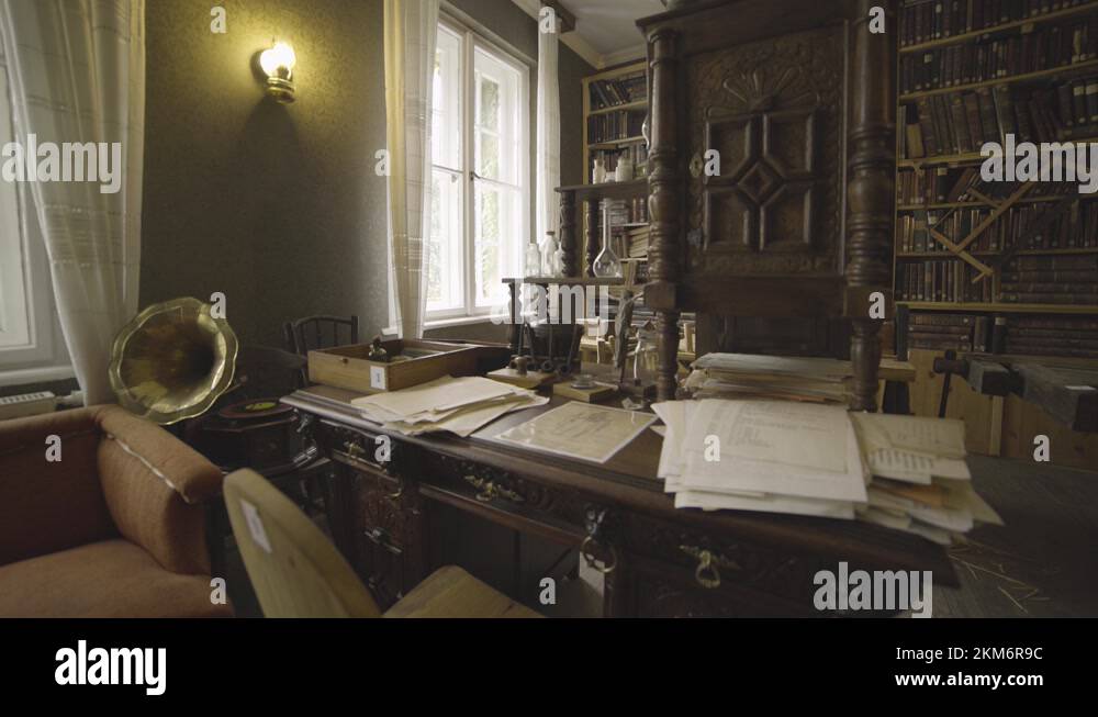 Inside of old office Stock Videos & Footage - HD and 4K Video Clips - Alamy