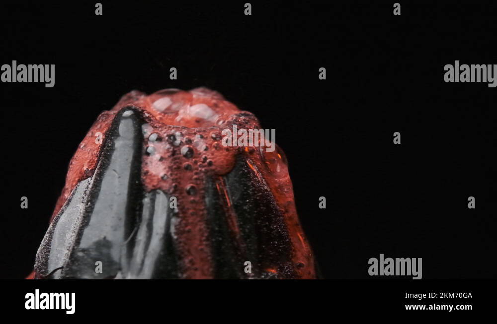 Chemical Reaction of a Toy Volcano Eruption using Baking Soda, Vinegar ...