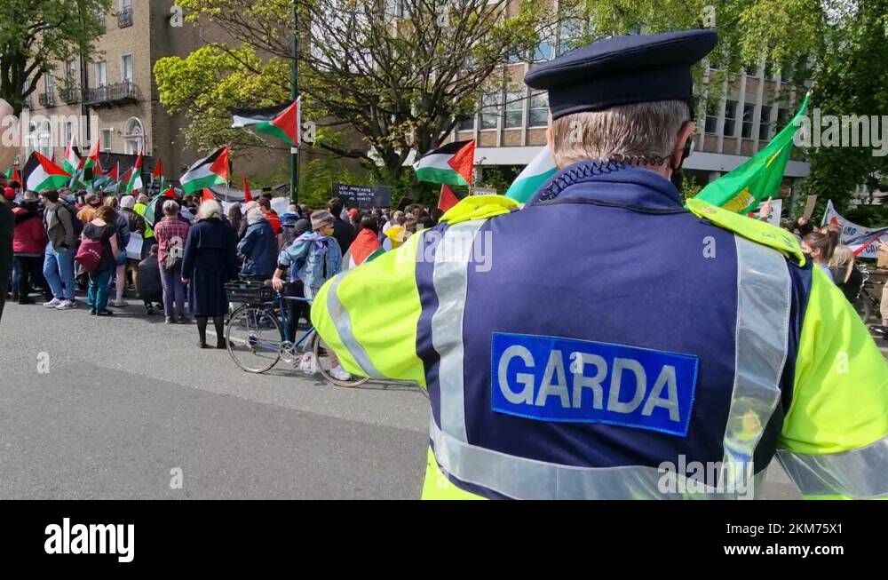 Irish garda Stock Videos & Footage - HD and 4K Video Clips - Alamy