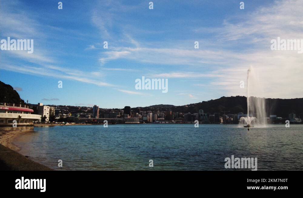 Harbour fountain Stock Videos & Footage - HD and 4K Video Clips - Alamy