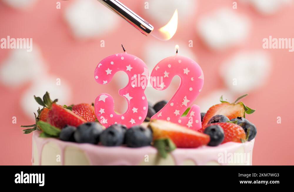 32 birthday Stock Videos & Footage - HD and 4K Video Clips - Alamy