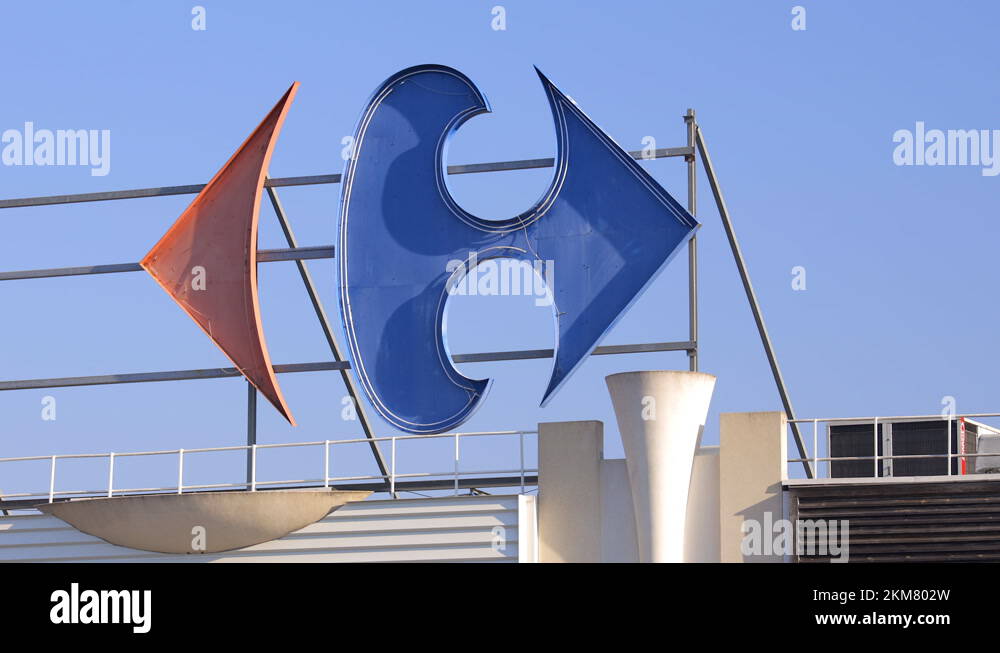 Carrefour logo Stock Videos & Footage - HD and 4K Video Clips - Alamy