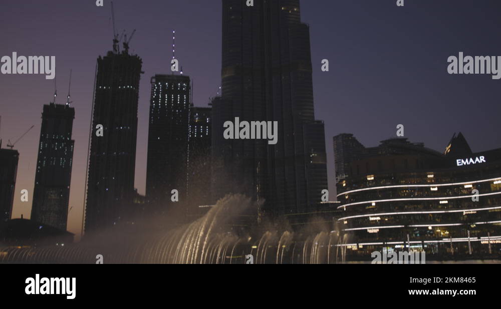 Tall shiny building Stock Videos & Footage - HD and 4K Video Clips - Alamy