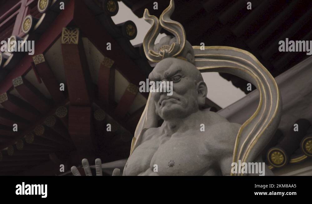 Chinese God Statue at Buddha Tooth Relic Temple and Museum at Chinatown ...