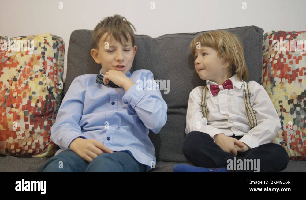 Brothers talking Stock Videos & Footage - HD and 4K Video Clips - Alamy