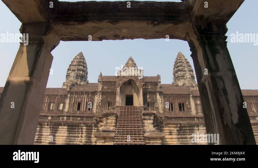 Temple gate way Stock Videos & Footage - HD and 4K Video Clips - Alamy