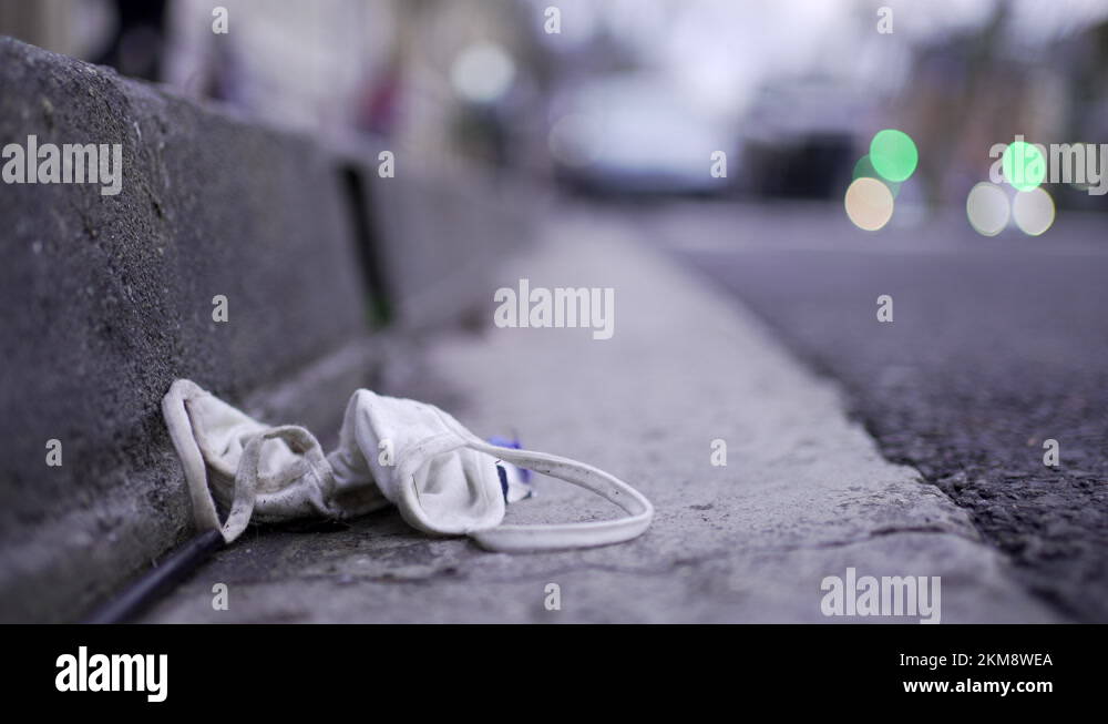 Disposable mask on ground Stock Videos & Footage - HD and 4K Video ...