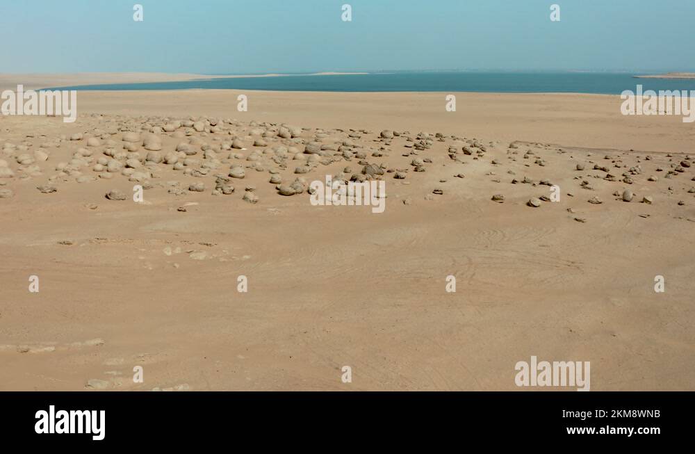 Stone Watermelons Valley Fayoum Egypt - Wadi Batikh - Lake Moeris Stock ...