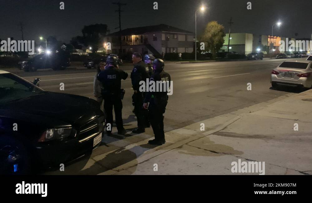 Police officers guns Stock Videos & Footage - HD and 4K Video Clips - Alamy