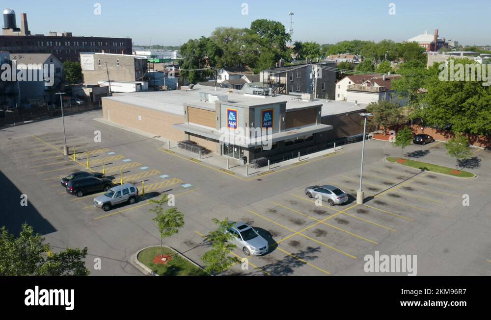 Aldi grocery store Stock Videos & Footage - HD and 4K Video Clips - Alamy