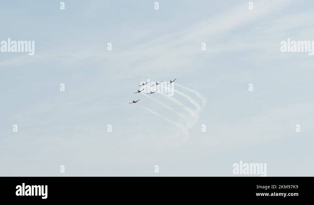 Royal Australian Air Force Roulettes flying Pilatus PC-9 aircraft in ...