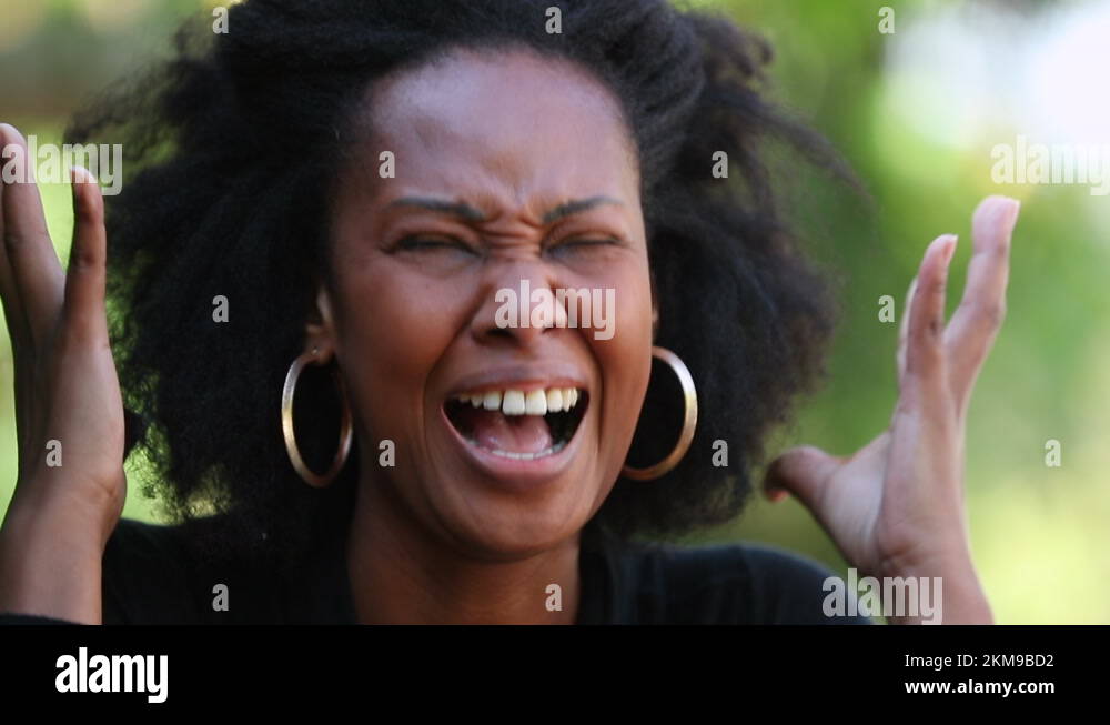 Frustrated black woman scared expression. Emotional angry in horror ...