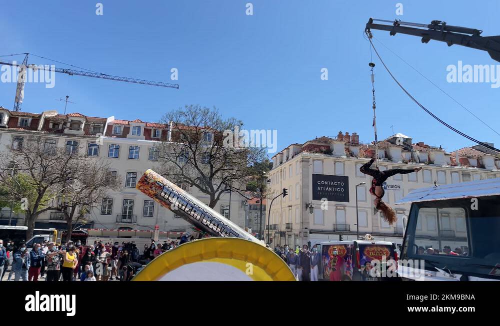 Female trapeze artist Stock Videos & Footage - HD and 4K Video Clips ...