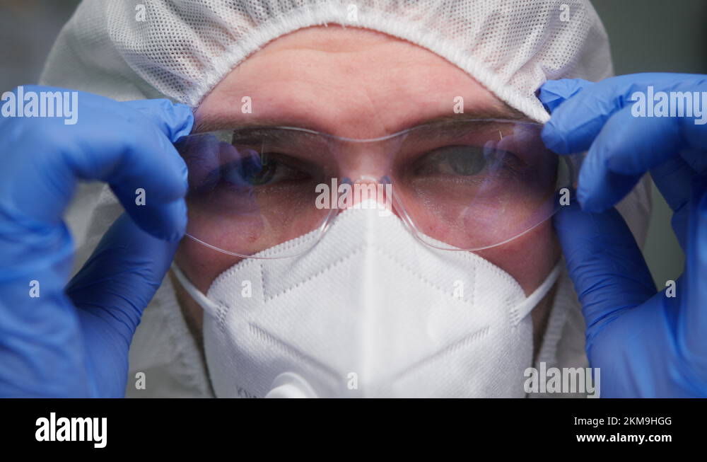 Ppe mask Stock Videos & Footage - HD and 4K Video Clips - Alamy