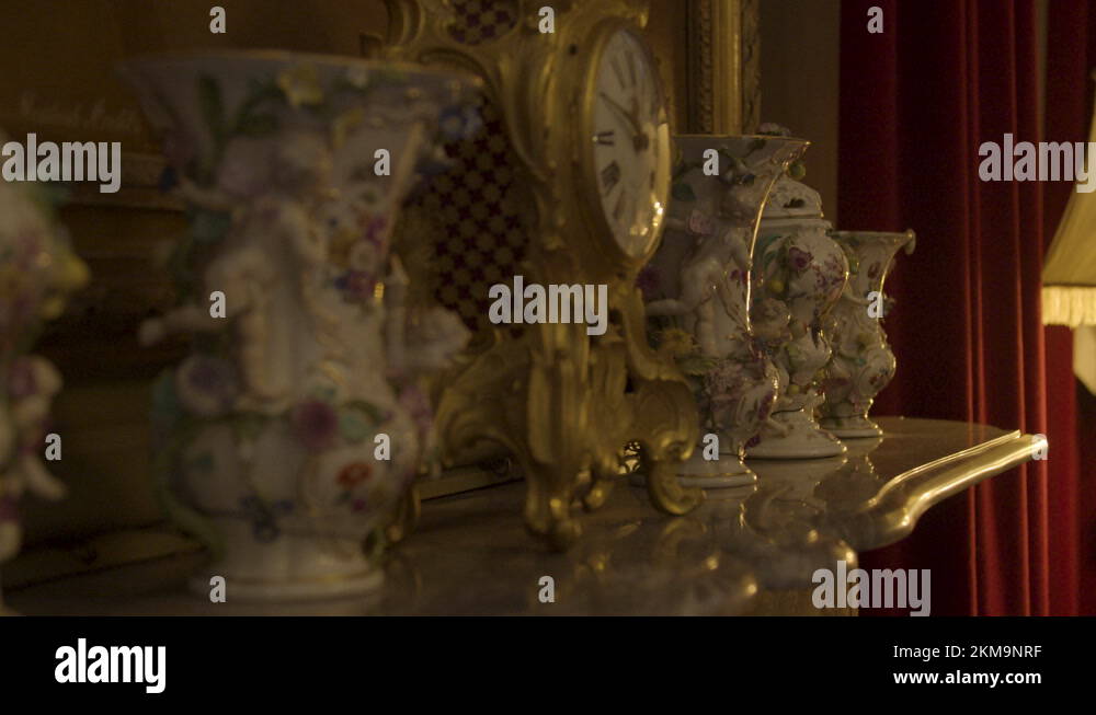 Chimney clock Stock Videos & Footage - HD and 4K Video Clips - Alamy