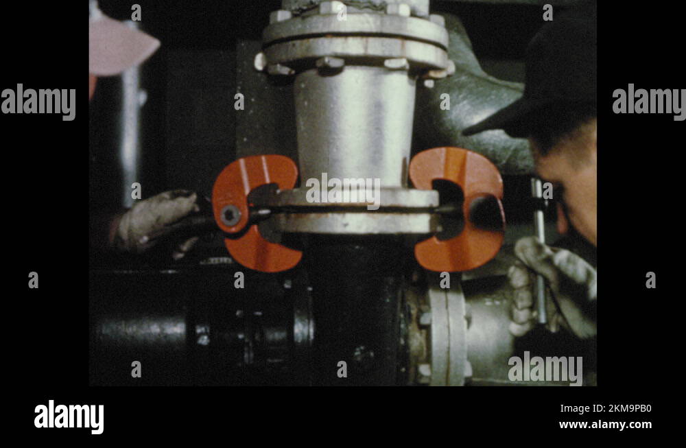 Pipe coupling Stock Videos & Footage - HD and 4K Video Clips - Alamy