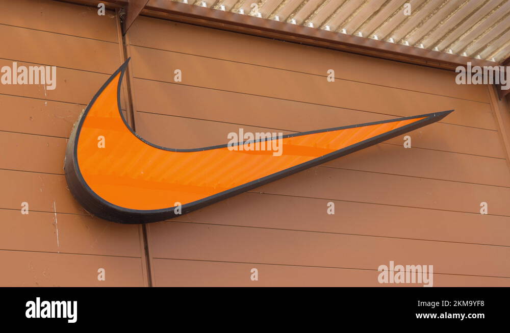 Nike logo emblem Stock Videos & Footage - HD and 4K Video Clips - Alamy