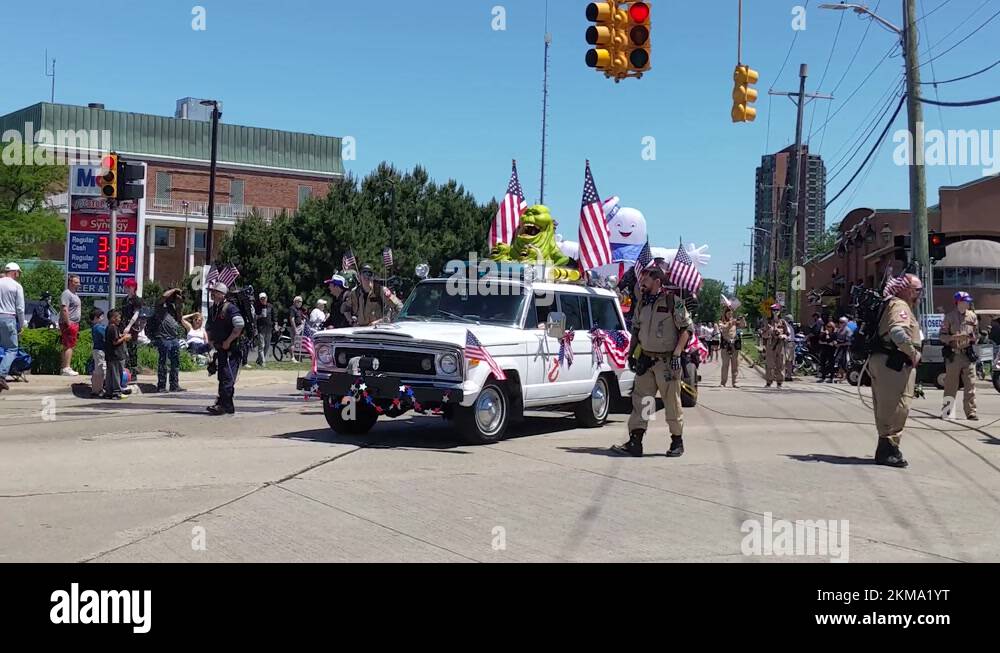 Memorial day parade float Stock Videos & Footage - HD and 4K Video ...