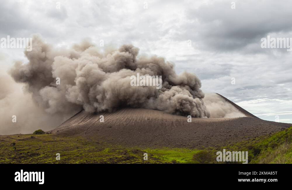Volcano eruption nicaragua Stock Videos & Footage - HD and 4K Video ...