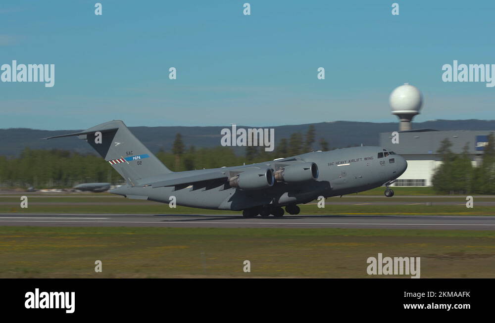 military airplane boeing c-17 SAC 02 NATO Strategic Airlift Capability ...