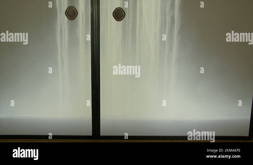 Fusuma japan Stock Videos & Footage - HD and 4K Video Clips - Alamy