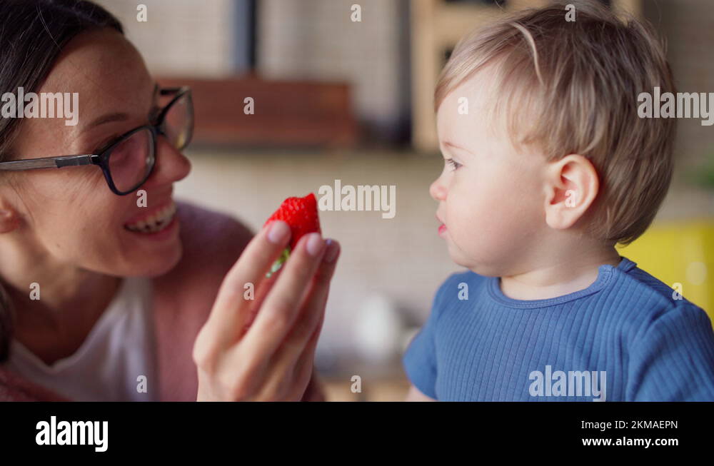 Baby strawberry Stock Videos & Footage - HD and 4K Video Clips - Alamy