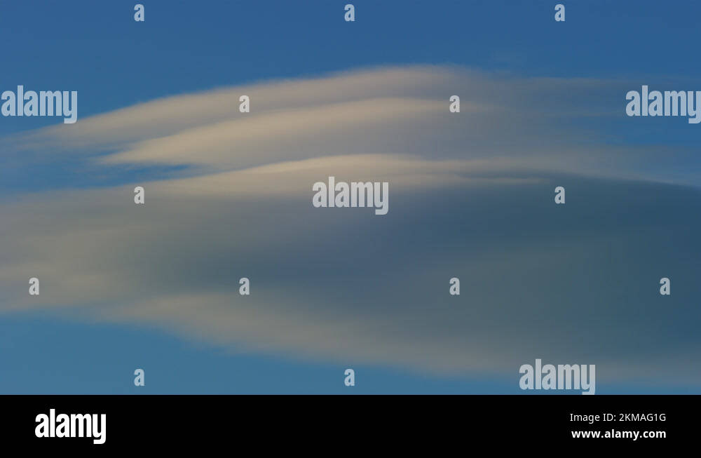 Stratus cloud Stock Videos & Footage - HD and 4K Video Clips - Alamy