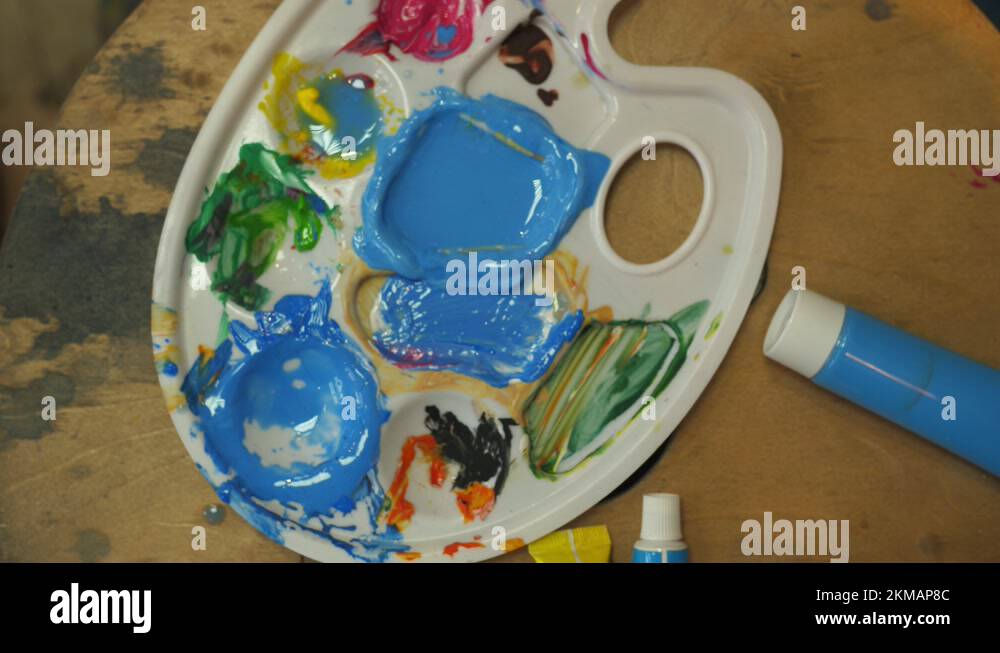 Combine paint Stock Videos & Footage - HD and 4K Video Clips - Alamy