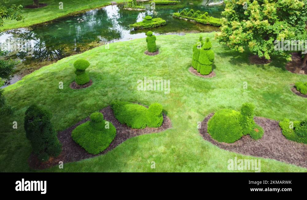 Topiary Park in Columbus, Ohio's, officially the Topiary Garden at Old ...