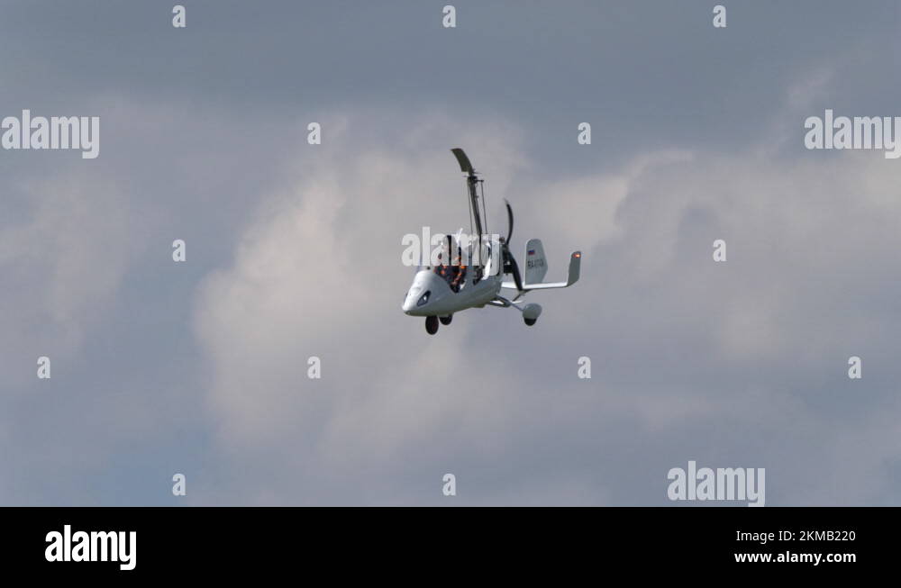 gyroplane Gyro Classic demonstration flight the Sky aviation festival ...