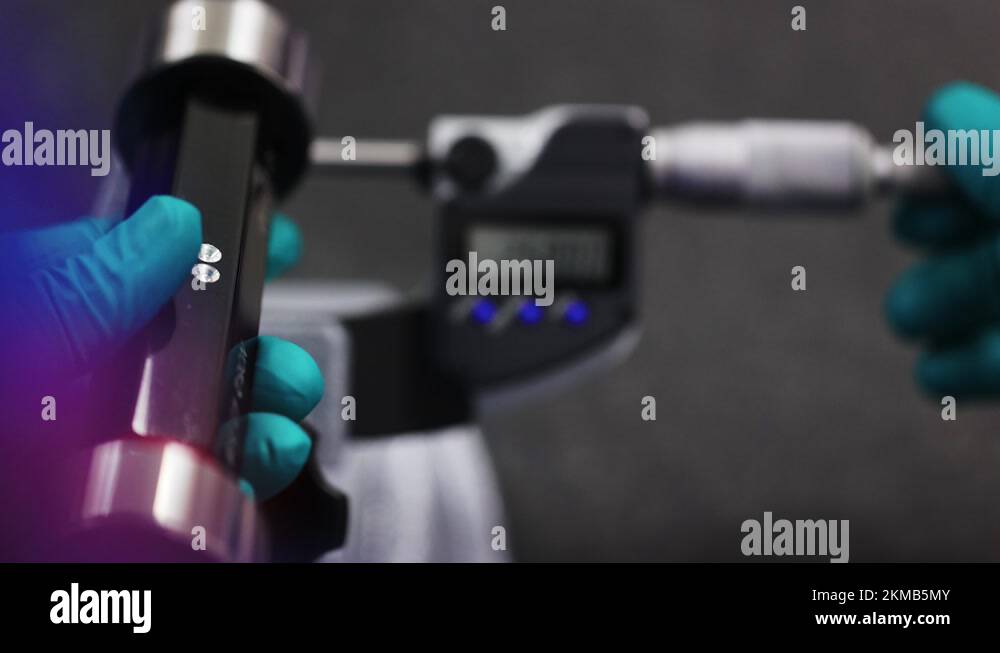 The multi-axis CMM machine checking the automotive aluminum casting ...