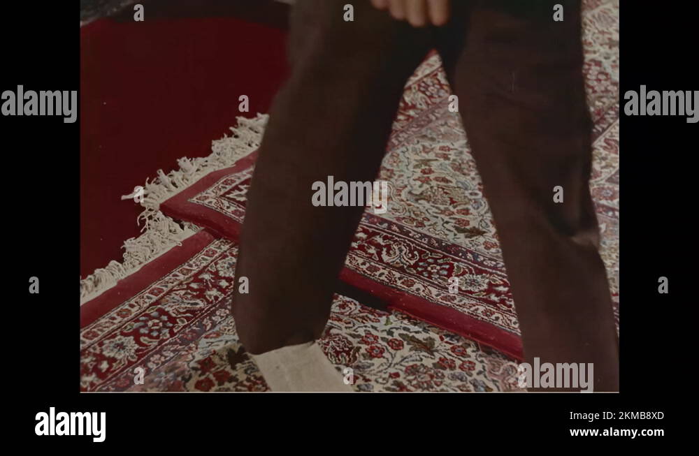 Overlapping tile Stock Videos & Footage - HD and 4K Video Clips - Alamy