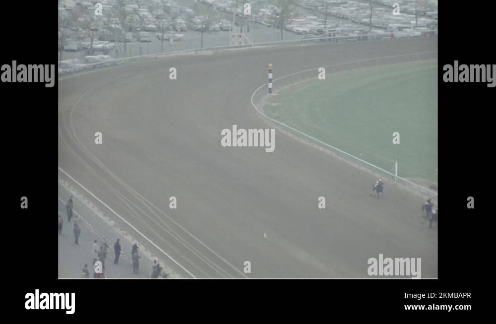 Horse race track grass Stock Videos & Footage - HD and 4K Video Clips ...