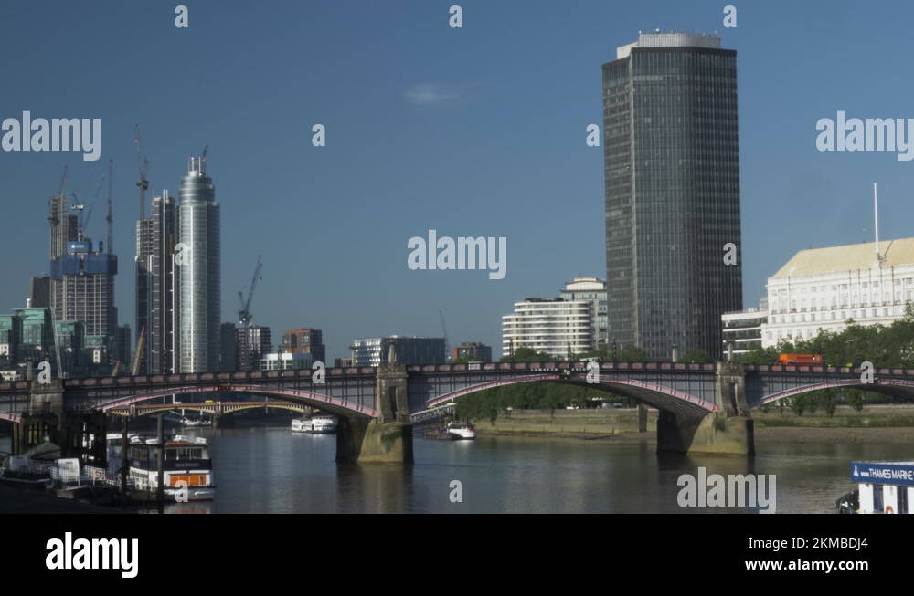 Nine elms cranes Stock Videos & Footage - HD and 4K Video Clips - Alamy