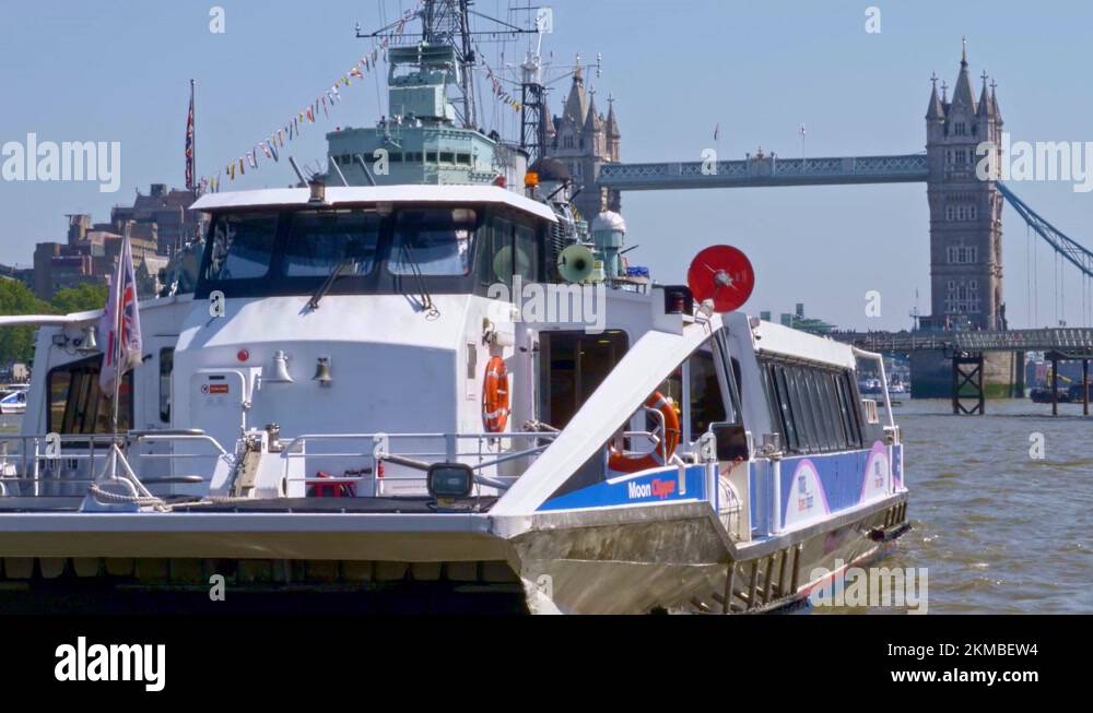 Thames clipper water bus Stock Videos & Footage - HD and 4K Video Clips ...
