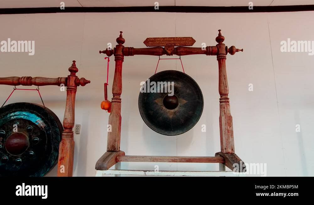 Pan Shot: Gong at Phra Pathom Pagoda in Sam Phran Province Thailand ...
