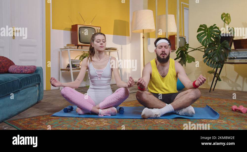 Pose harm Stock Videos & Footage - HD and 4K Video Clips - Alamy