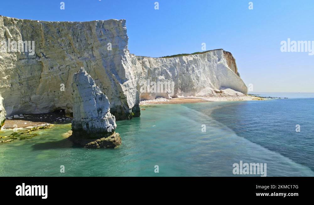 Seven Sisters, white cliffs iconic chalk cliff formation opposite ...