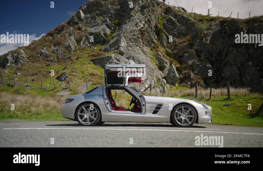Gullwing doors Stock Videos & Footage - HD and 4K Video Clips - Alamy